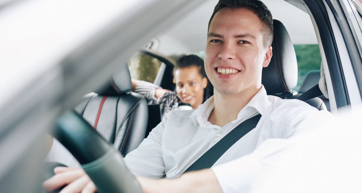 Trabalhar como motorista de aplicativo? Confira essas dicas!