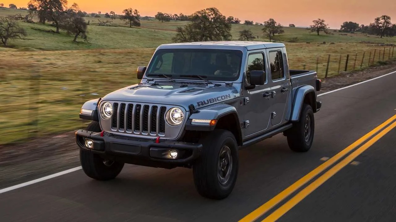 Jeep Gladiator 2023 é a força que você precisa nas trilhas pesadas.