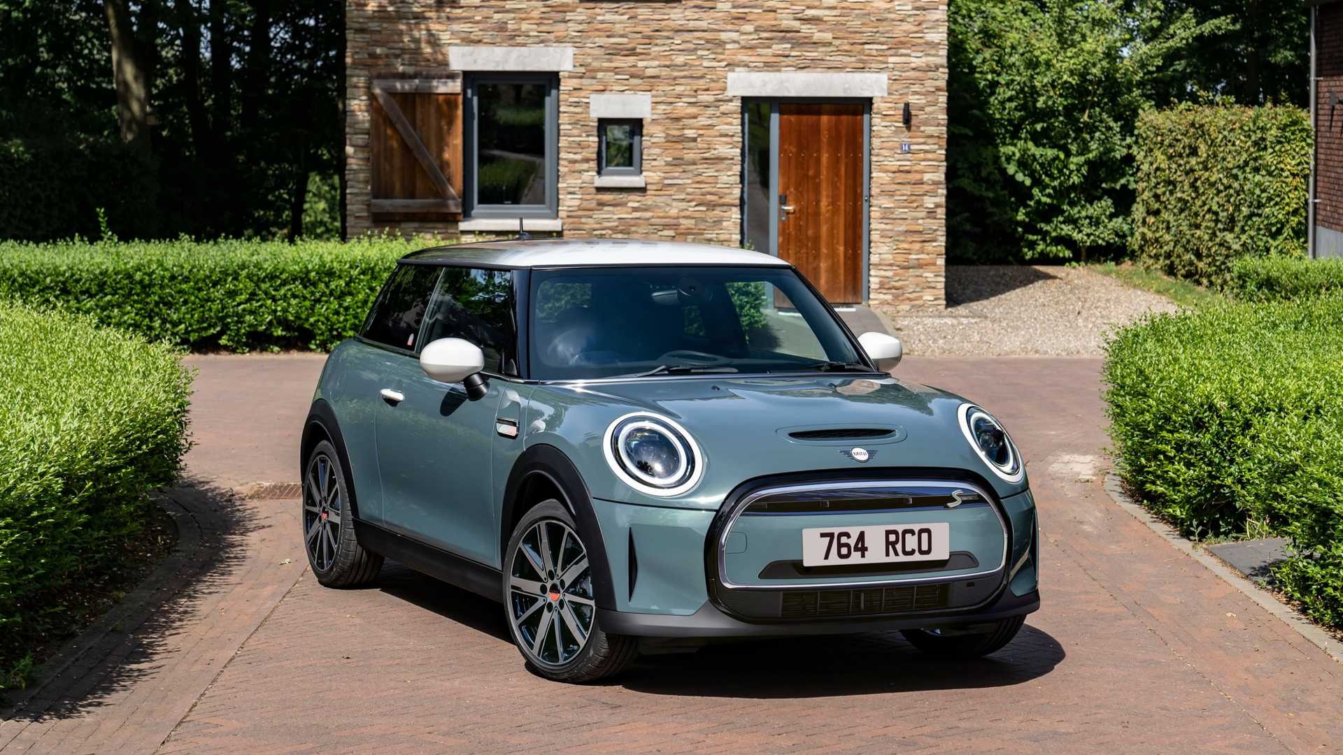 Mini Cooper elétrico chega ao país em edição e unidades limitadas